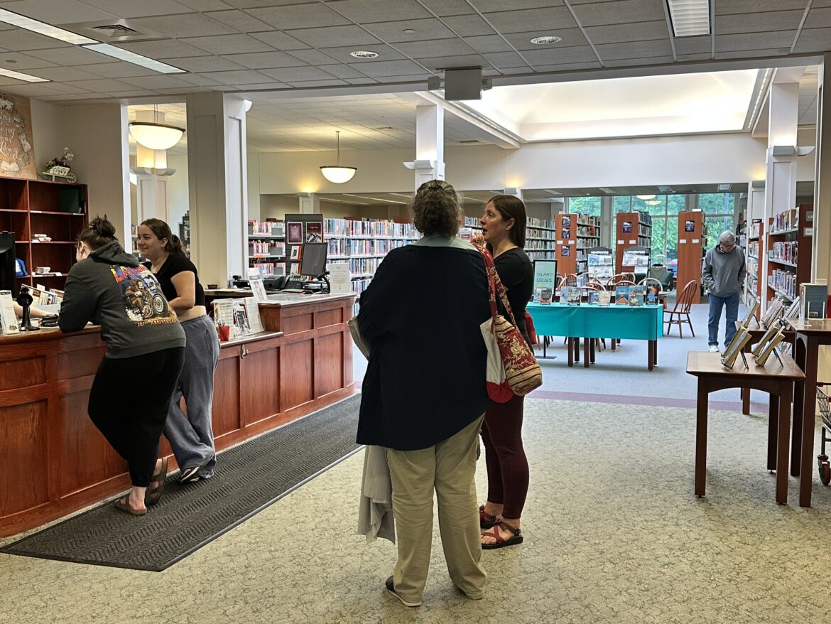 Library Wars, Local Focus: Police Called During Londonderry Trustees ...